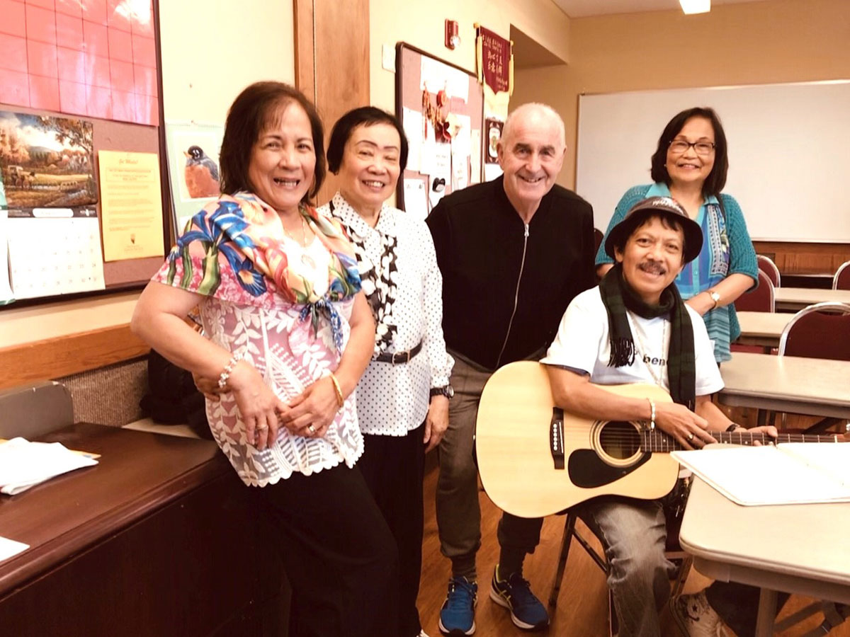 Filipino senior peer counselors listen with their hearts | Inquirer