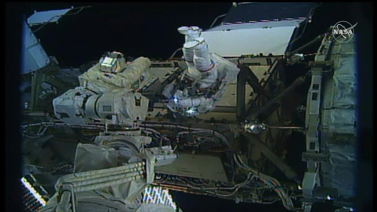 US Makes History with First All-Female Spacewalk | Inquirer