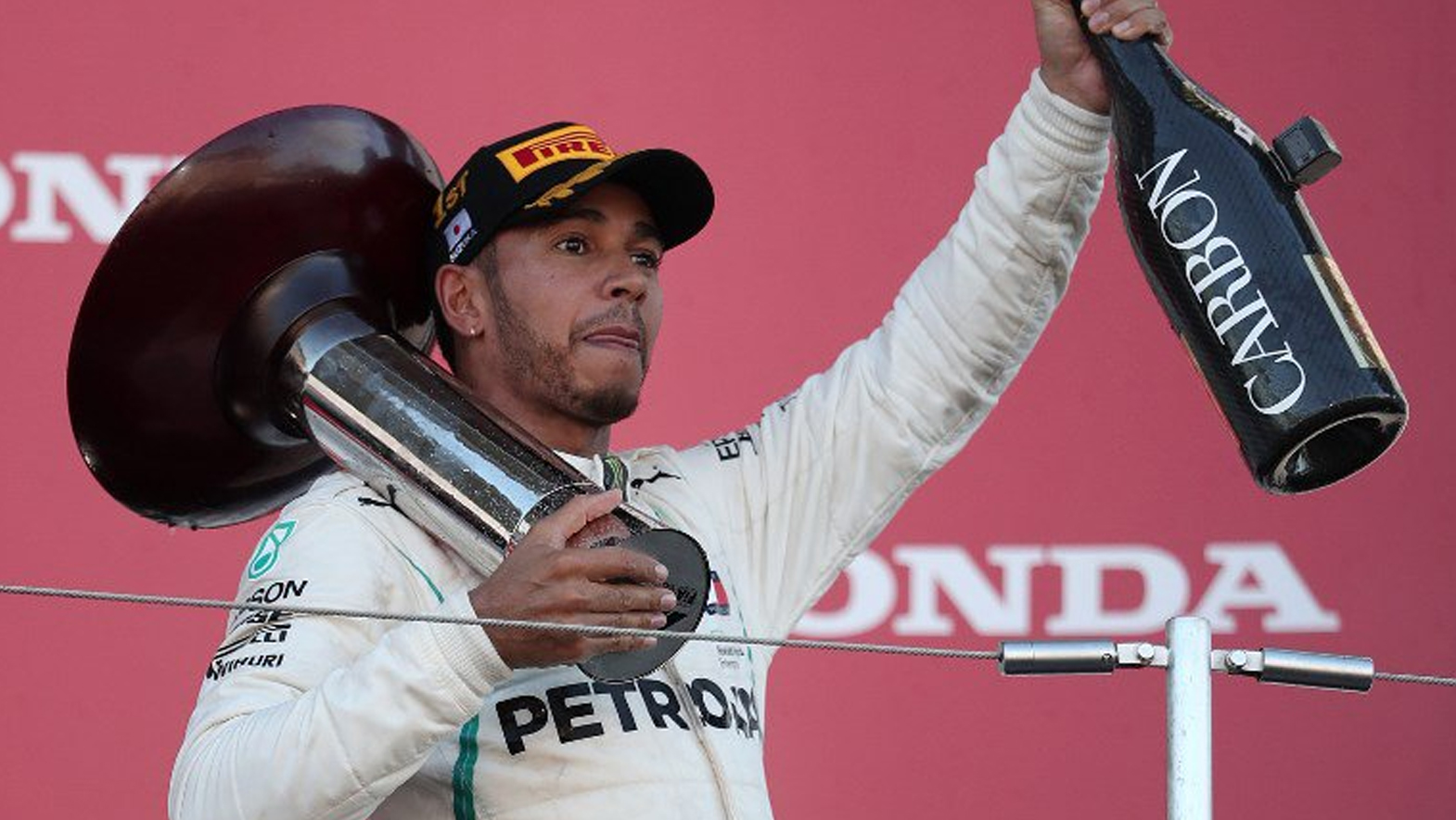 Lewis Hamilton Hails Lauda in Sixth Title Celebrations
