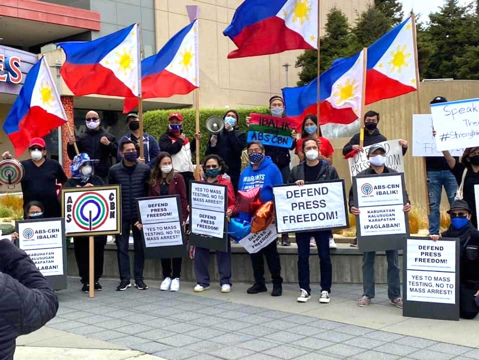 Noise protests in US slam attacks on press freedom in PH | Inquirer