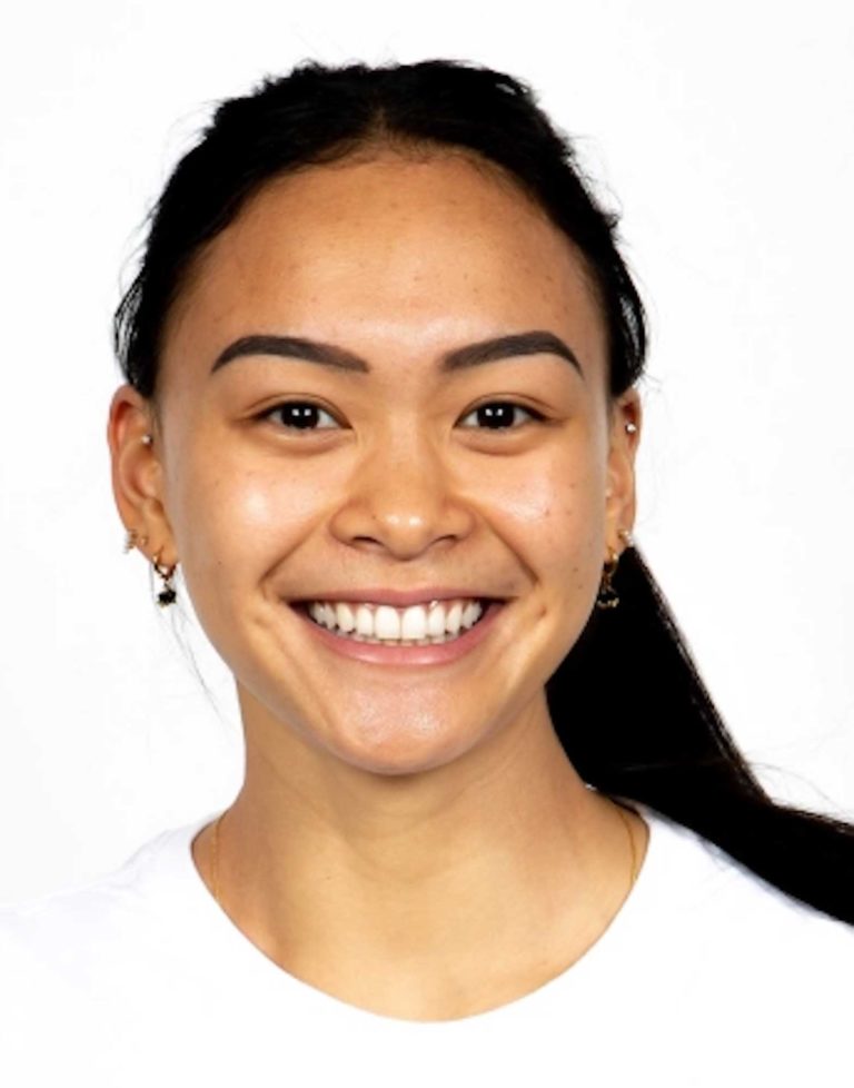 Fil-Canadians hail triumphant Olympic swimmer Kayla Sanchez | Inquirer