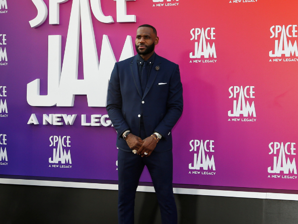 What exactly is LeBron James’ salary? | What to Know Updated 2021