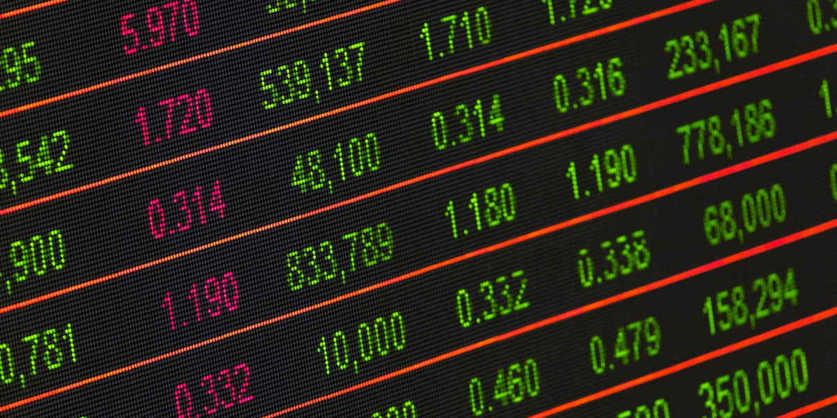 How to Short a Stock - The Steps, Benefits, and Risks