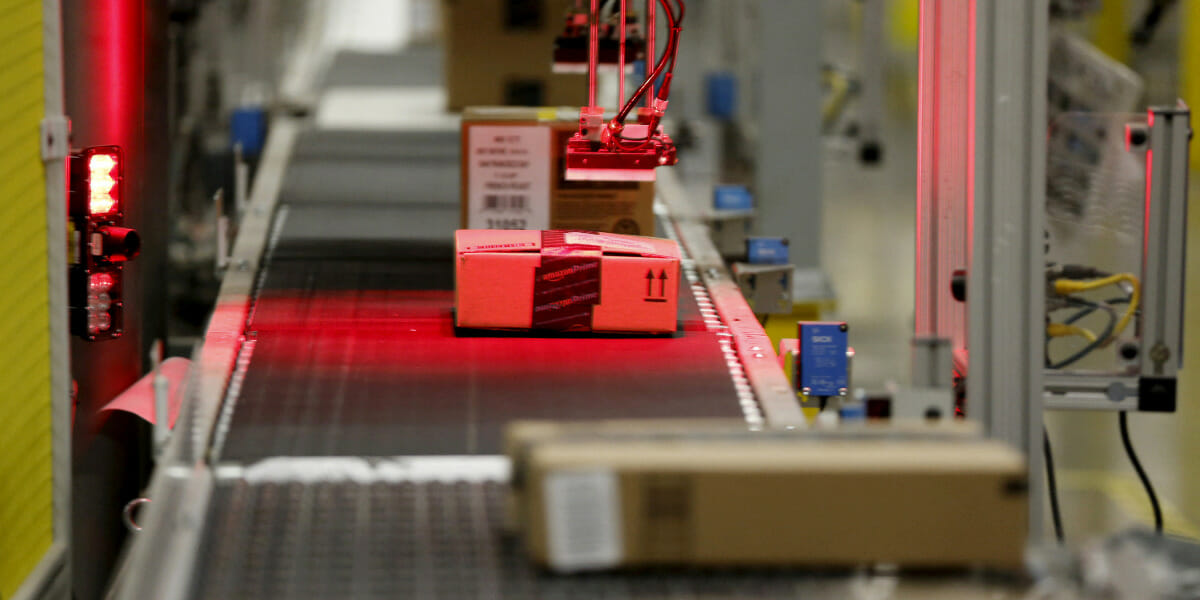 Amazon's prime edge over Walmart: Richer customers | Inquirer