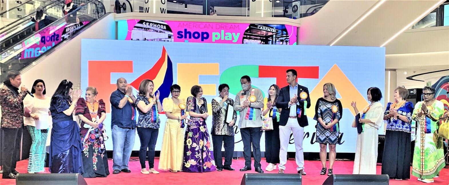 Fiesta in America makes big comeback on its 25th year | Inquirer