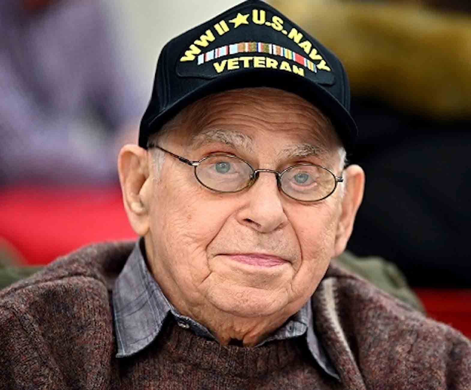 World War II U.S. Navy vet, 97, honored at PH Center in New York World ...