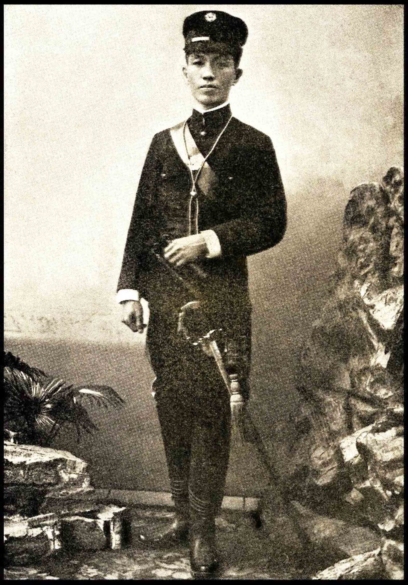 May 1898: The Spanish-American War gets very hot -- in the Philippines ...