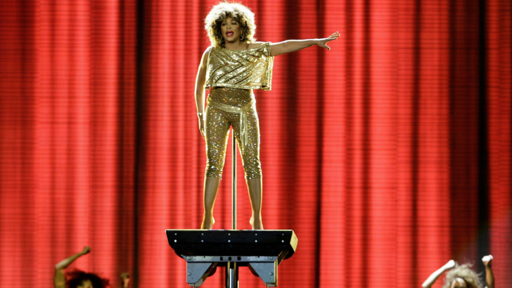 Tina Turner's Iconic Fashion Legacy: Mackie to Versace | Inquirer