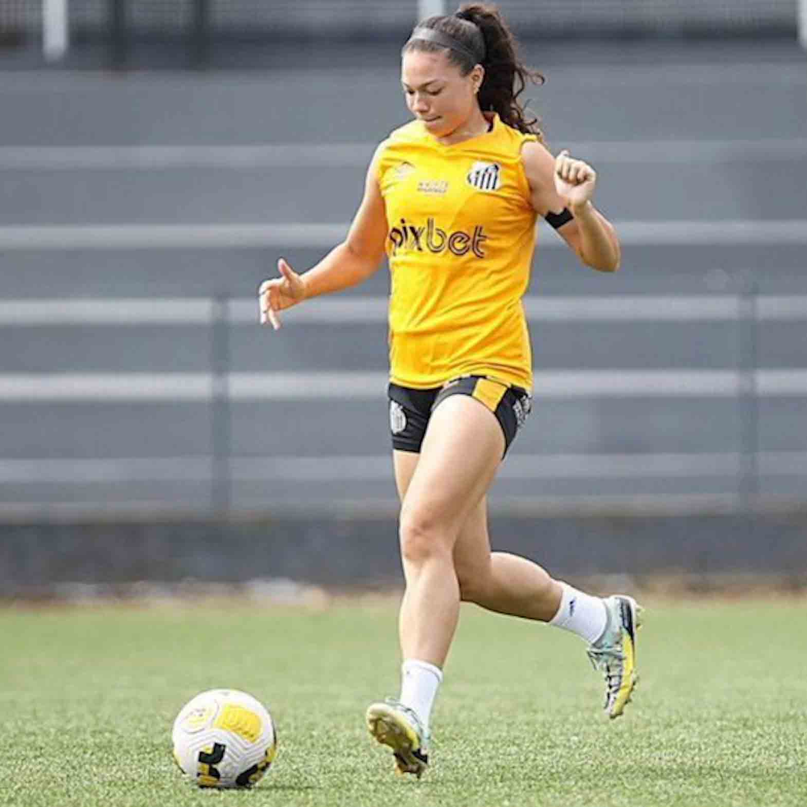 Fil-Am who plays soccer in Brazil also kicks it with PH nat’l women’s ...