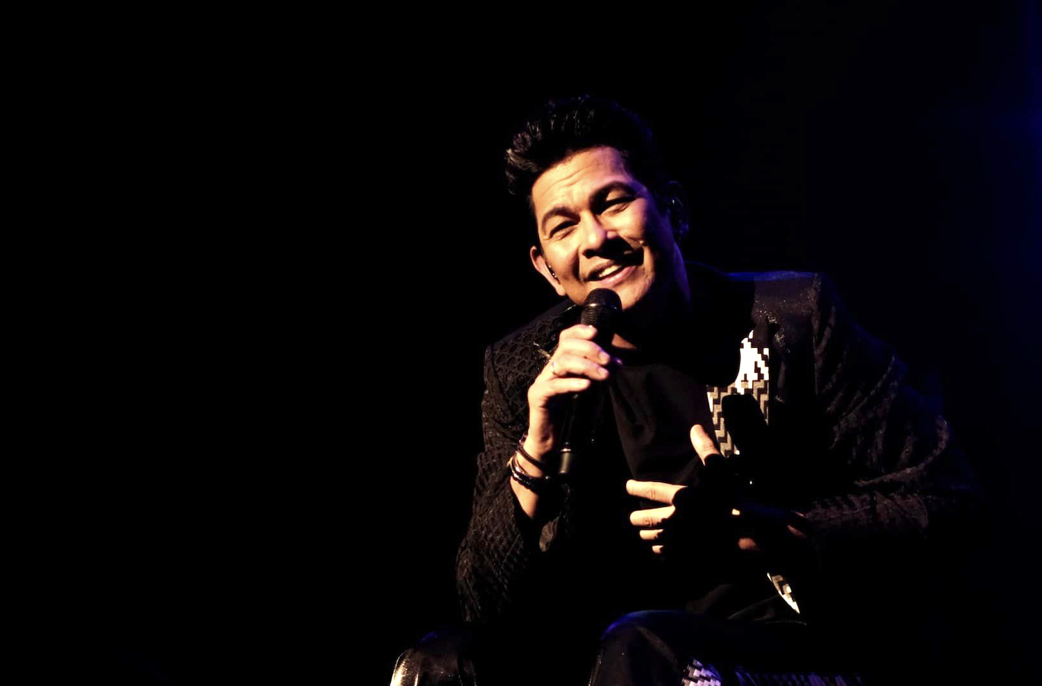 Gary V kicks off Canadian leg of ‘reenergized’ tour in Calgary