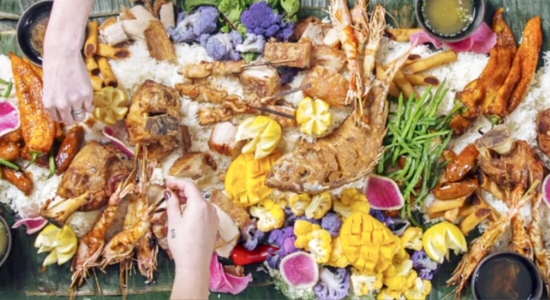 Experience Pinoy boodle fight at Sunda New Asian this October