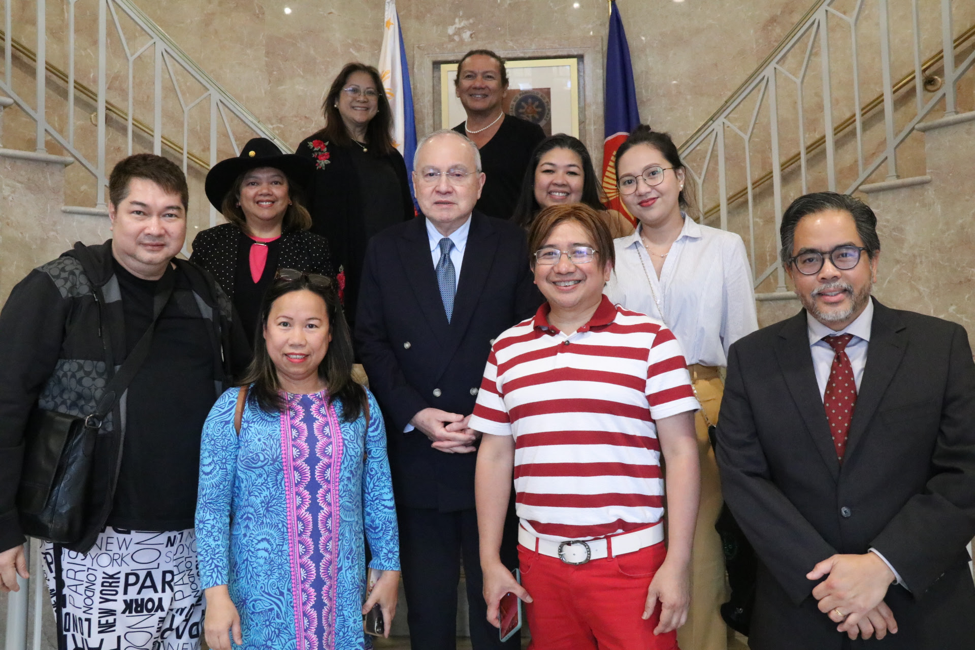 Filipino nurses walk the runway for cancer research, awareness | Inquirer