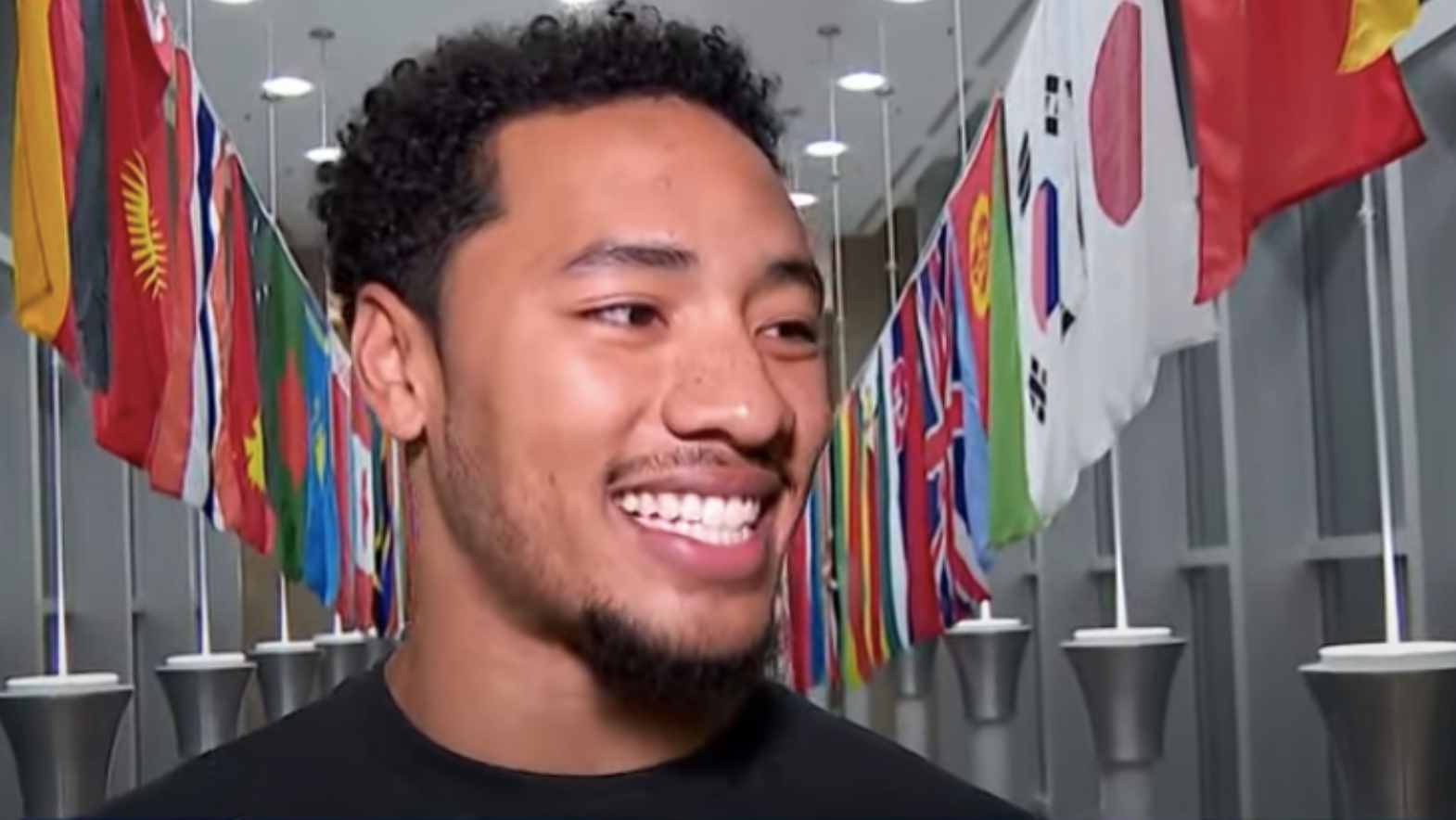 NFL star Camryn Bynum delights Minnesota with fundraising feast