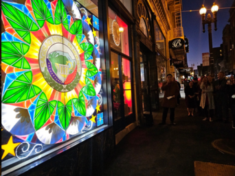 Giant parol shines bright in San Francisco | Inquirer