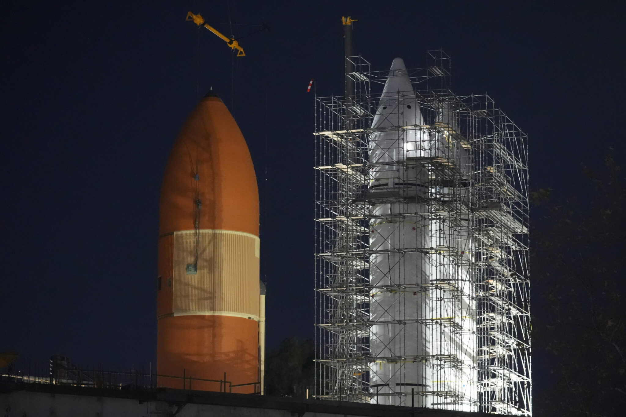 Science Center prepares Endeavour for `liftoff' | Inquirer