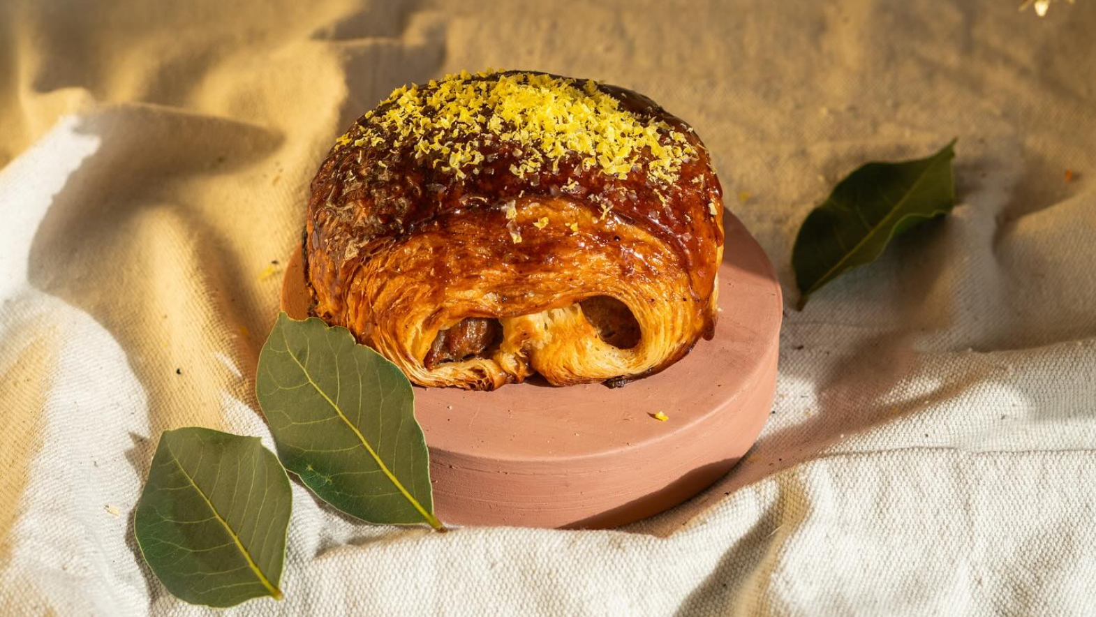 Del Sur bakery in Chicago blends Filipino flavors in pastries