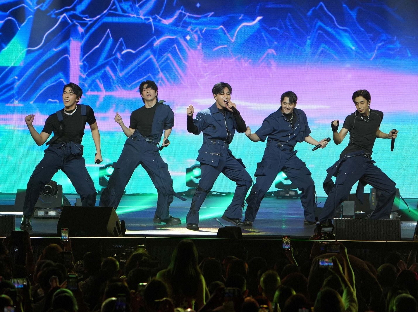 Star-studded 'ASAP Natin 'To' in California celebrates Filipino talent