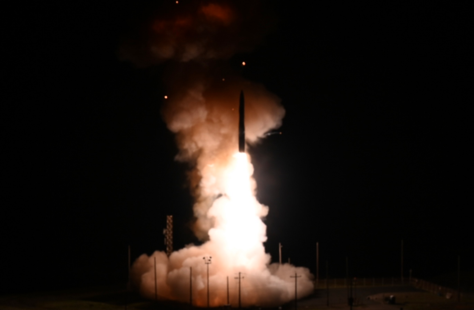 US launches unarmed nuclear missile to showcase 'readiness'