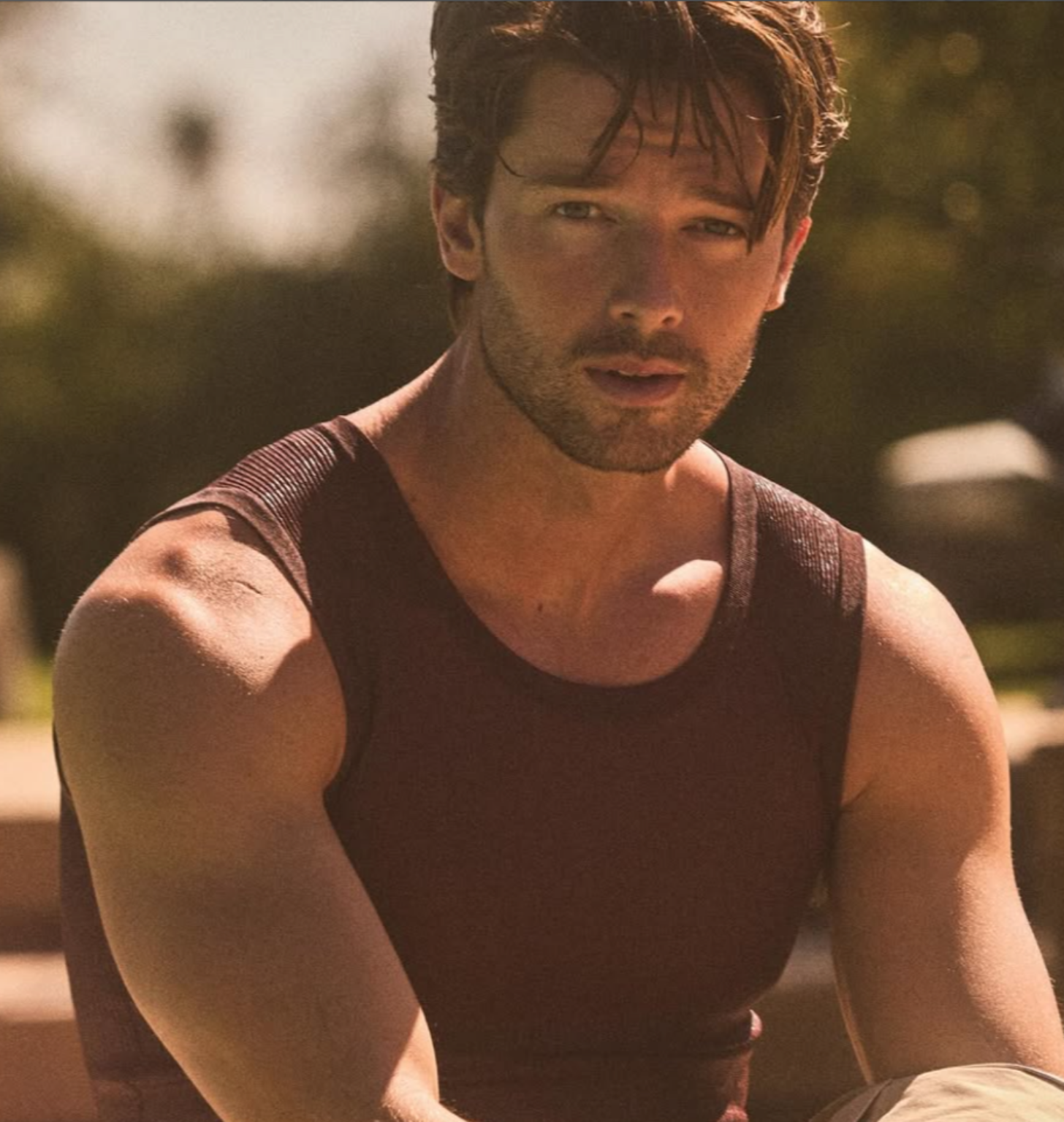 Patrick Schwarzenegger cheers on Blackpink’s Lisa at Coachella