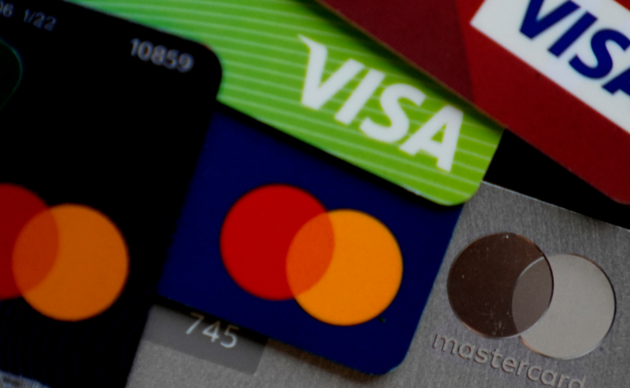 How to avoid credit card late fees after a court threw out a proposed cap