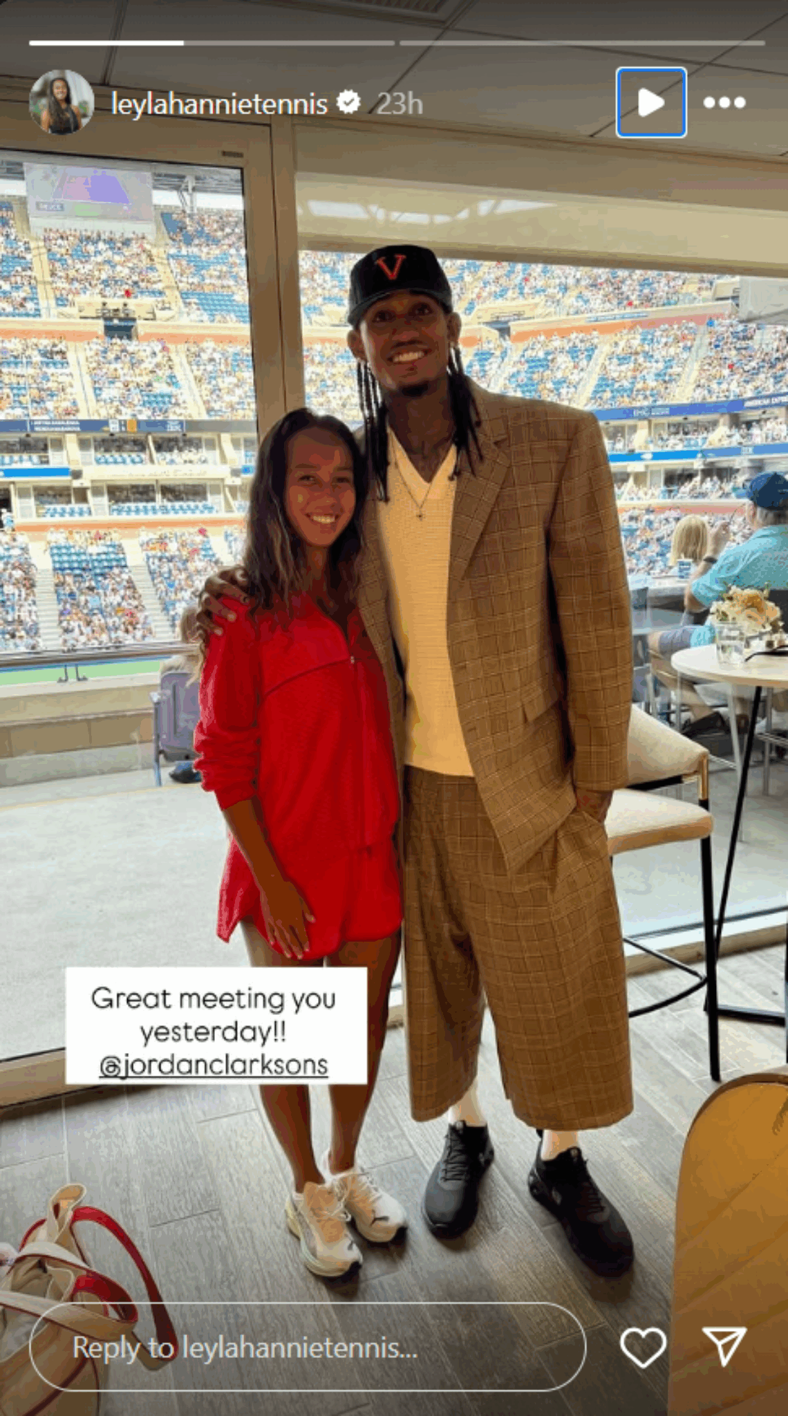 Fil-Am Jordan Clarkson cheers on Leylah Fernandez at US Open