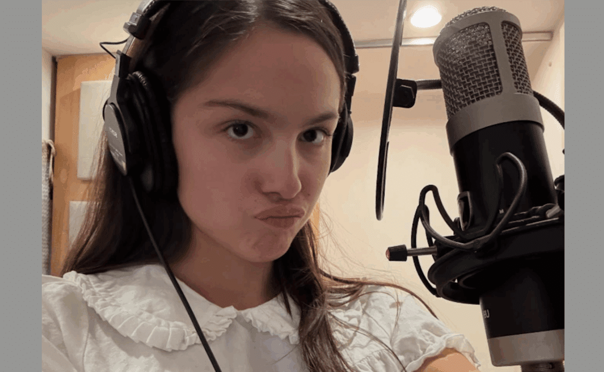 Olivia Rodrigo's studio selfie sparks new album buzz